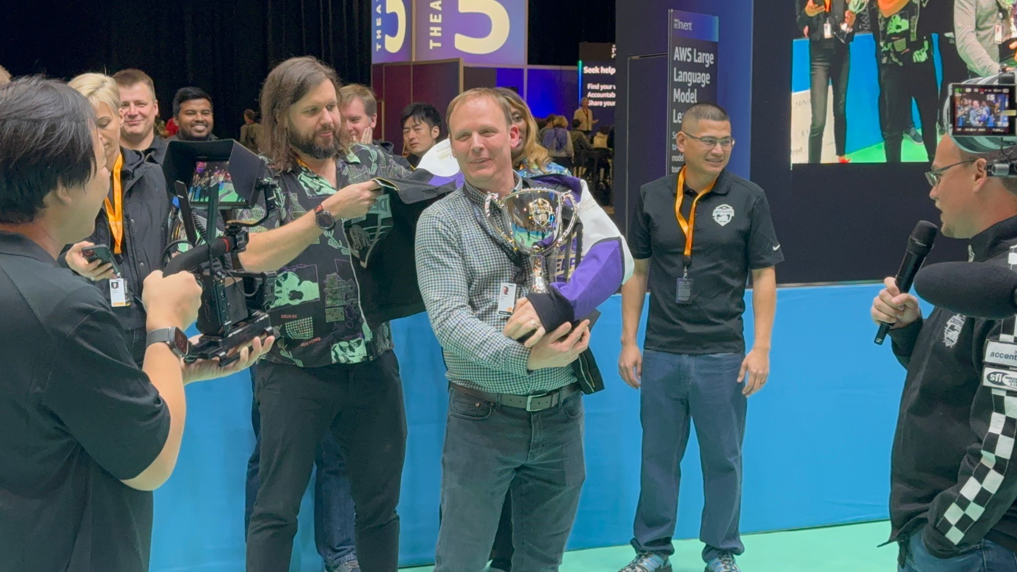 AWS DeepRacer League Championships 2024 – the last race – AWS DeepRacer ...